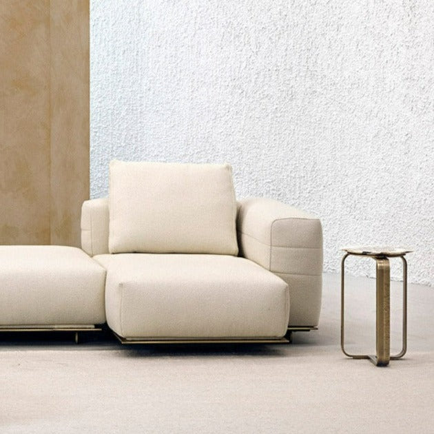 Nova Side Table – Ergonomia Furniture