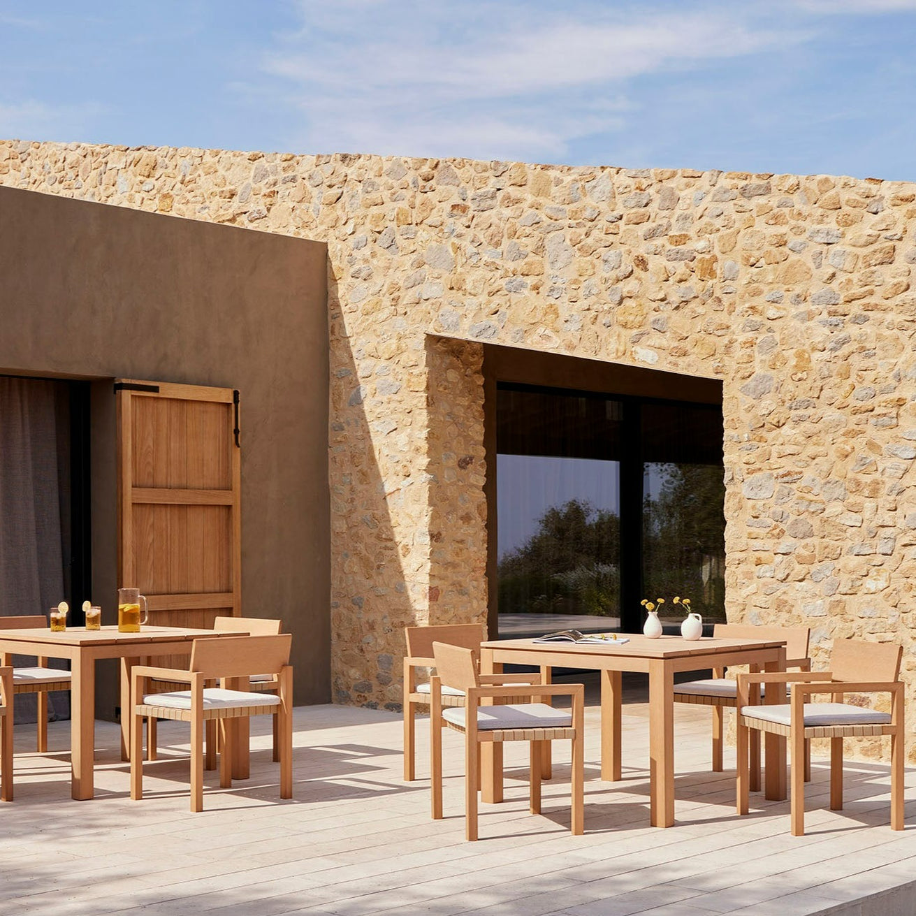 Kubik Square Dining Table – Ergonomia Furniture