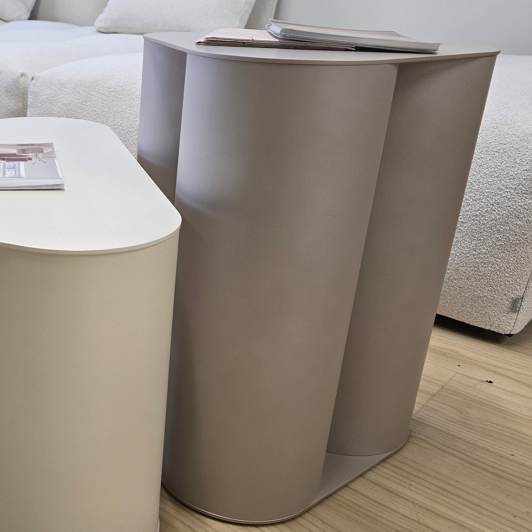 TRES Side Table H: 19.6" - Floor Sample SALE 30% OFF – Ergonomia Furniture