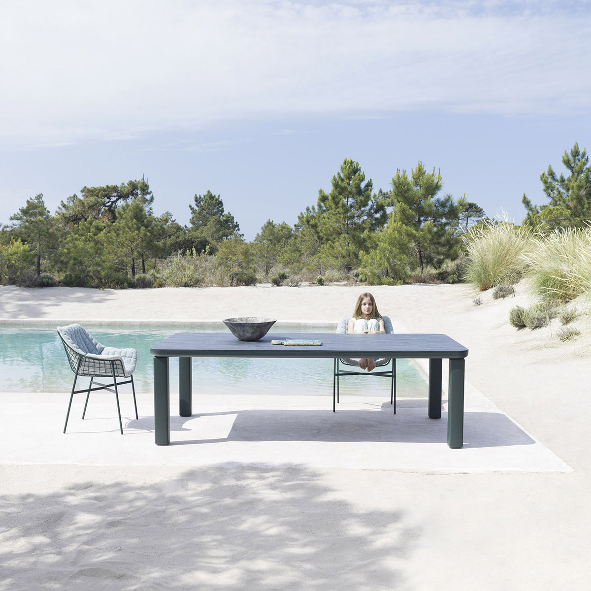 Outdoor Dining Tables – Ergonomia Furniture
