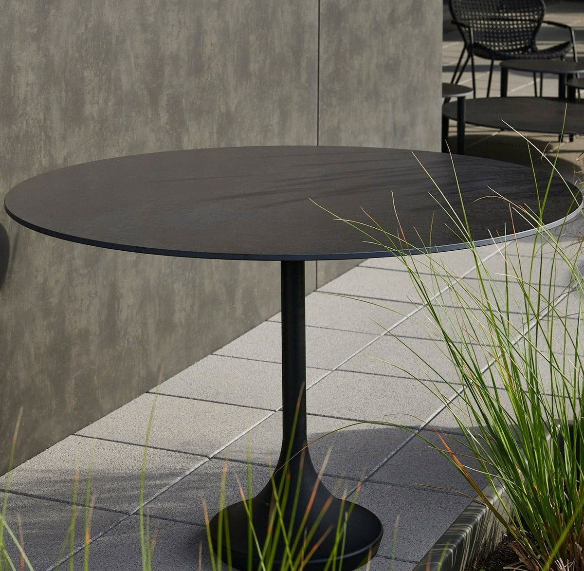 JOLI CENTRO Round Outdoor Dining Table - Contract Quality Outdoor ...