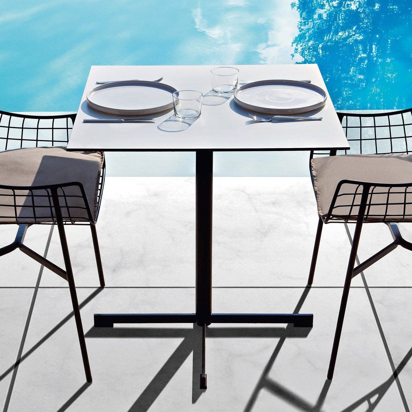 Outdoor Table Base – Ergonomia Furniture