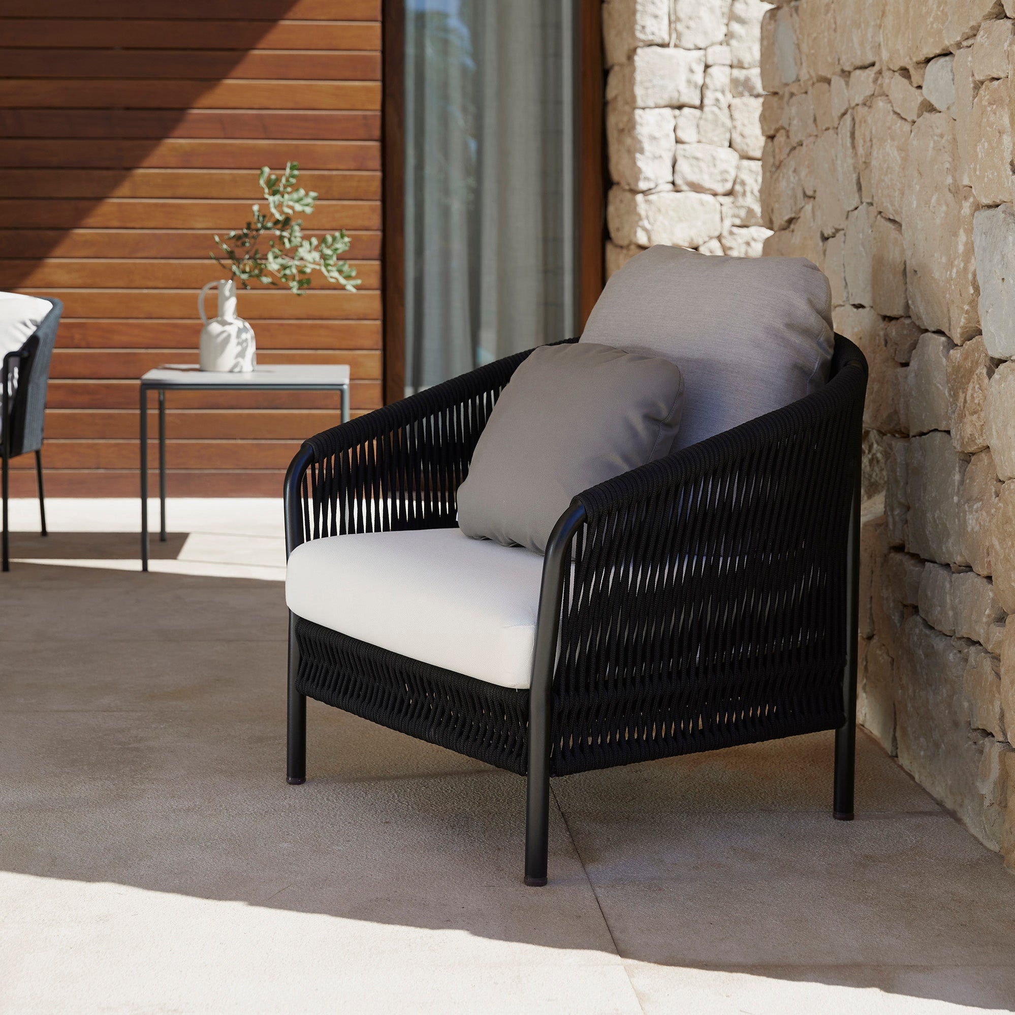 Outdoor Lounge Chairs – Ergonomia Furniture